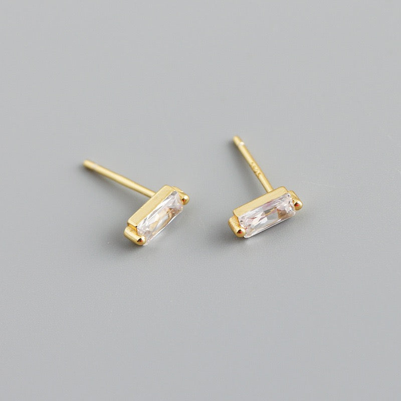 Baguette Studs – DASH